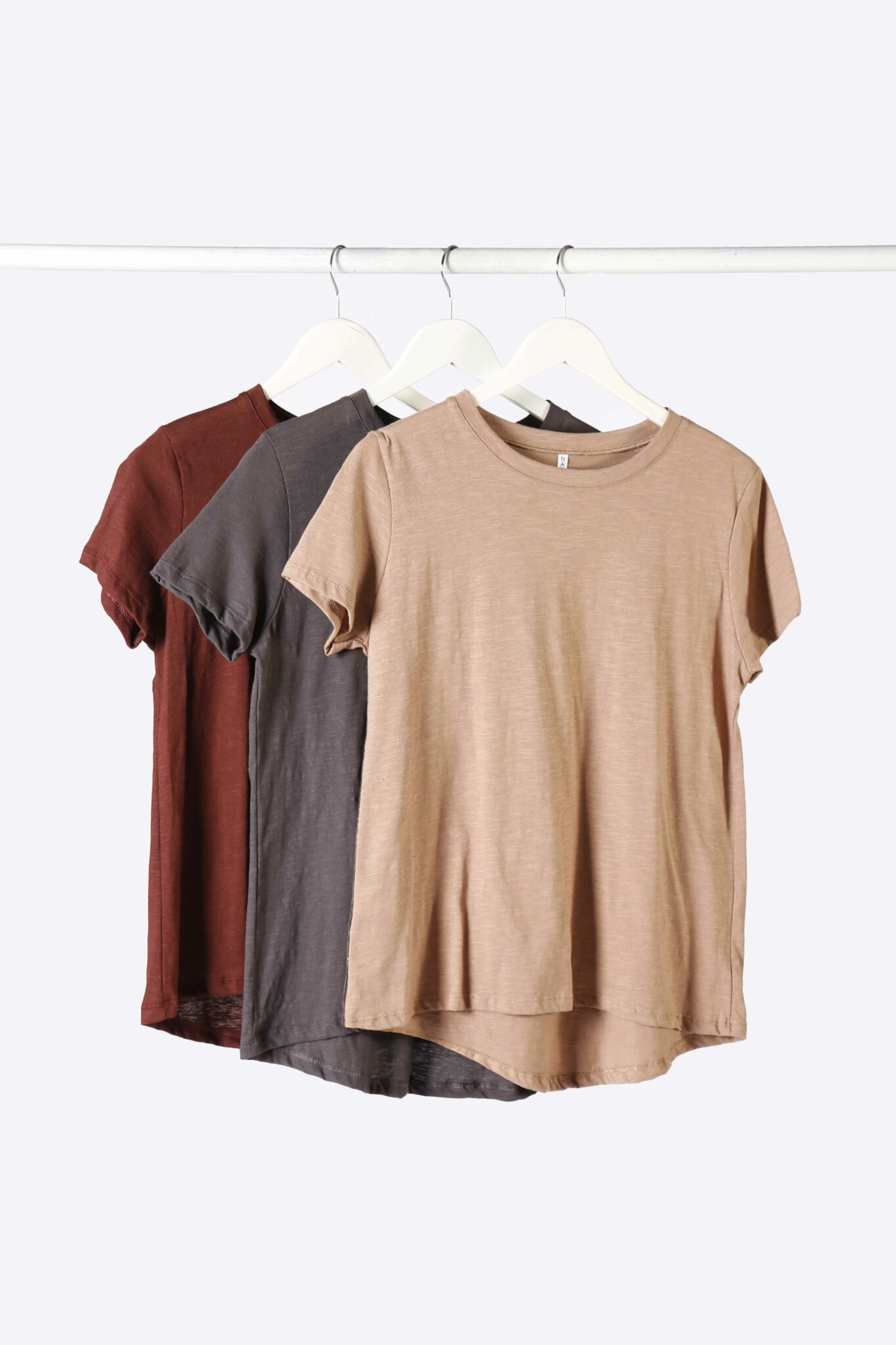 Remera Basic Three | NARE MODA